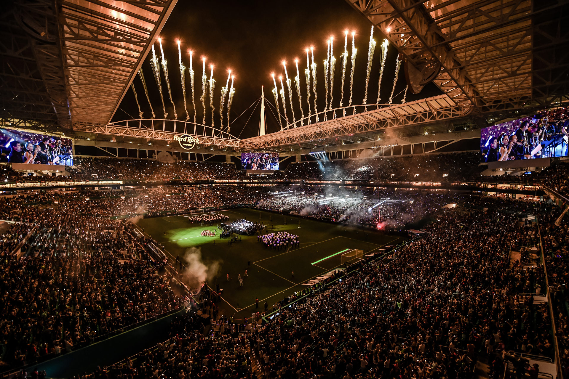 HISTORY & TRADITION – Hard Rock Stadium Media